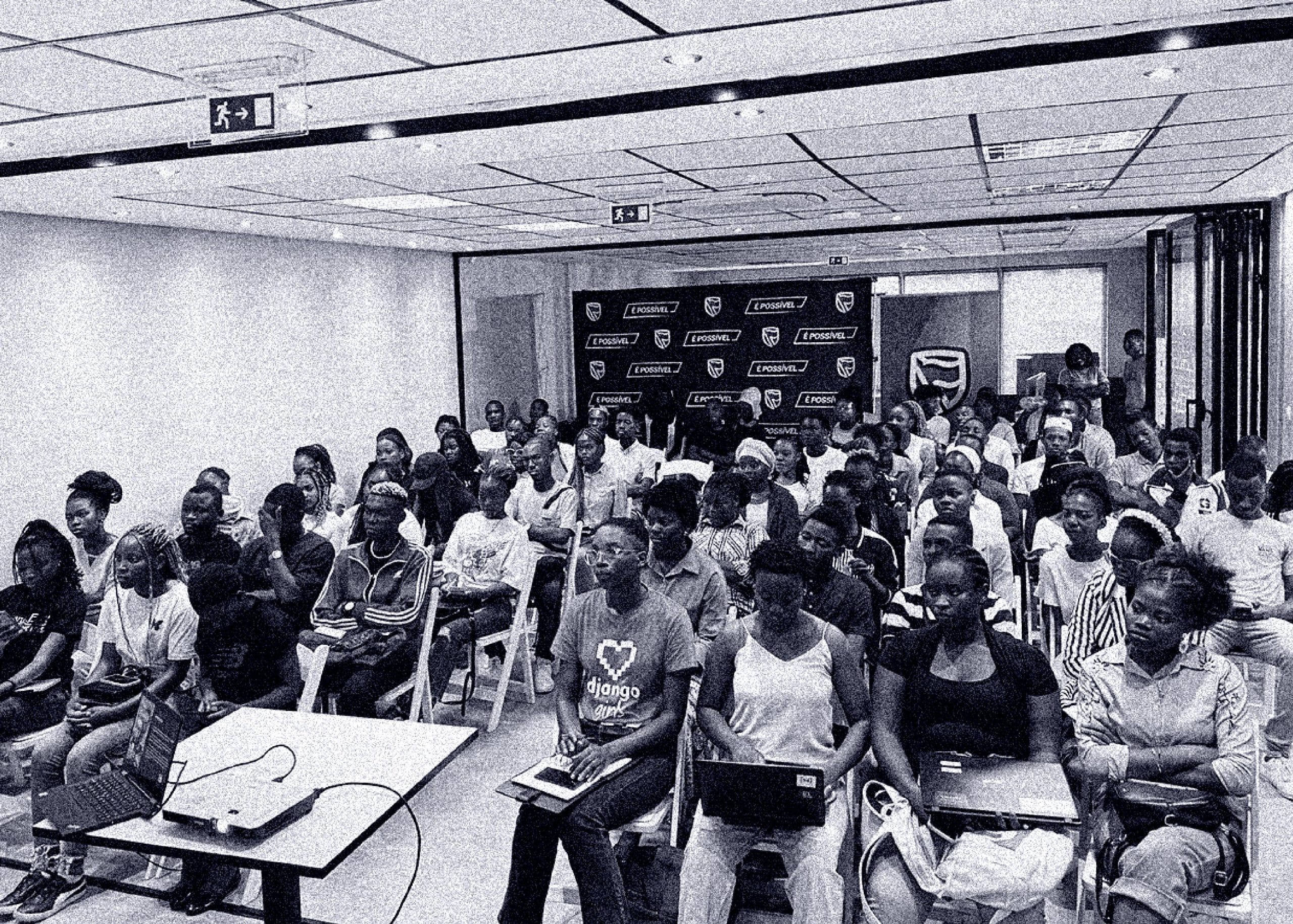 Maputo Frontenders celebra mulheres na tecnologia